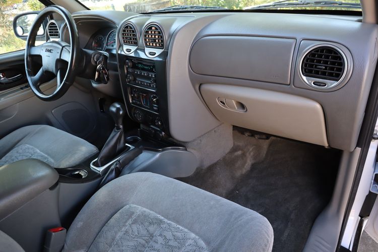 2004 GMC Envoy XL SLE | Victory Motors of Colorado