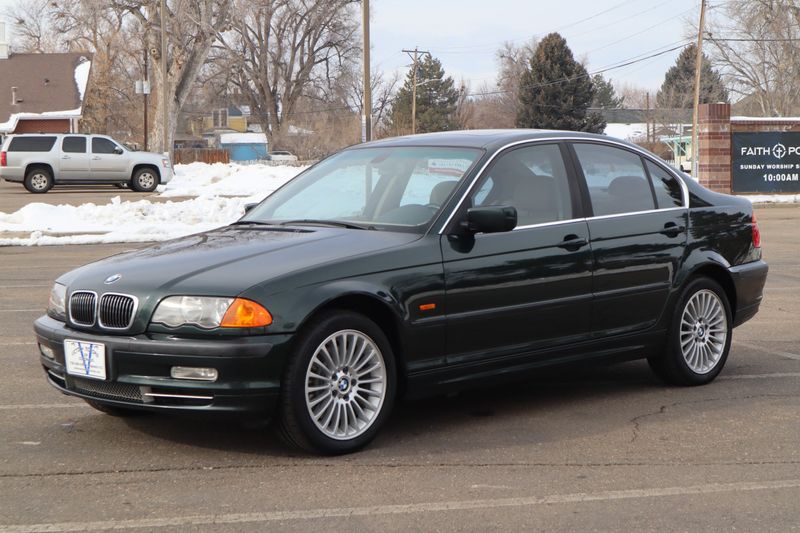 2001 BMW 330 Photos