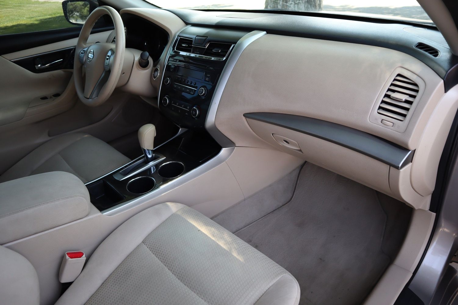 2014 Nissan Altima 2.5 SV | Victory Motors of Colorado