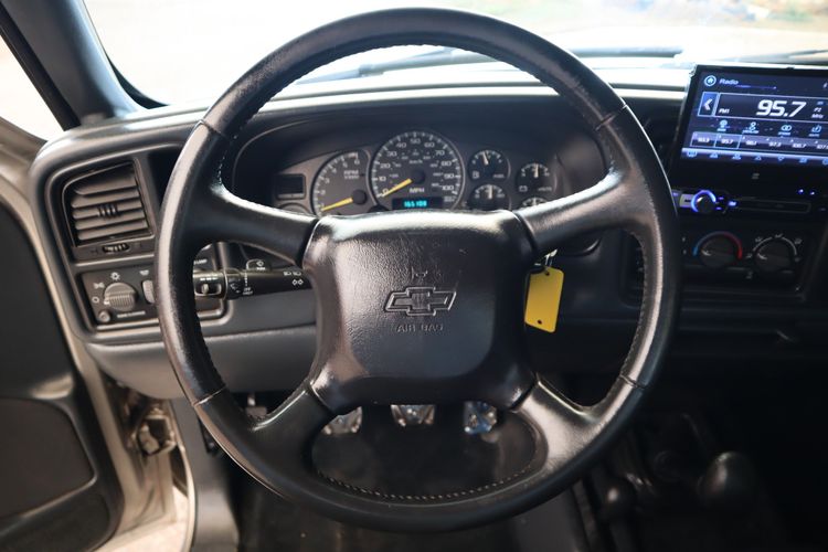 2000 Chevrolet Silverado 1500 LS | Victory Motors of Colorado