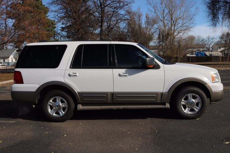 2004 Ford Expedition Eddie Bauer | Victory Motors of Colorado