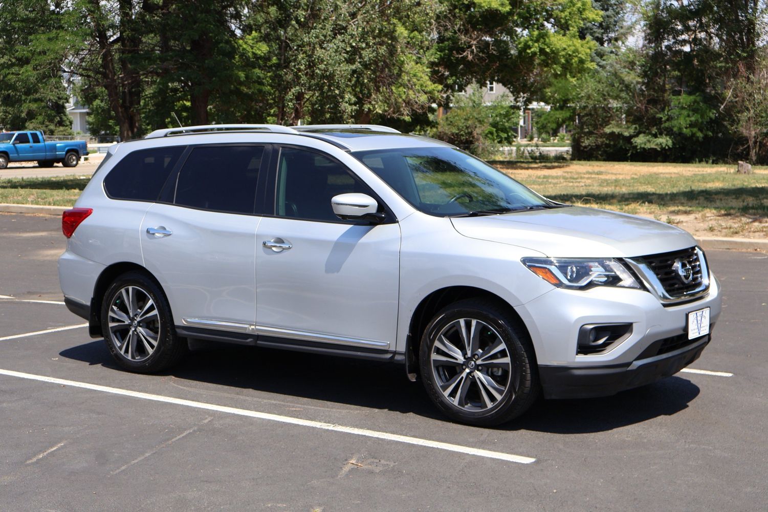 2017 Nissan Pathfinder Platinum | Victory Motors of Colorado