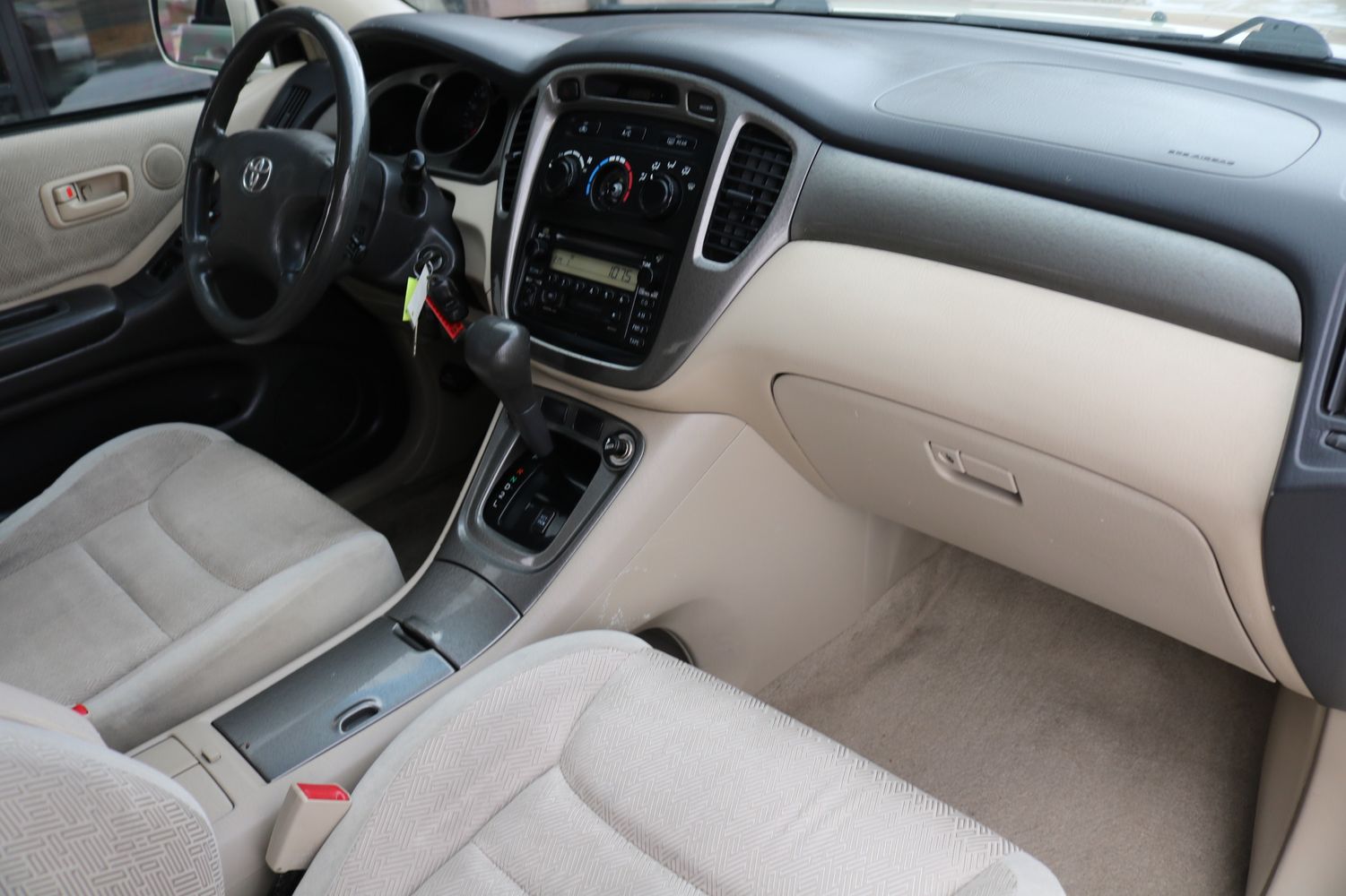 2003 Toyota Highlander SR5 | Victory Motors of Colorado