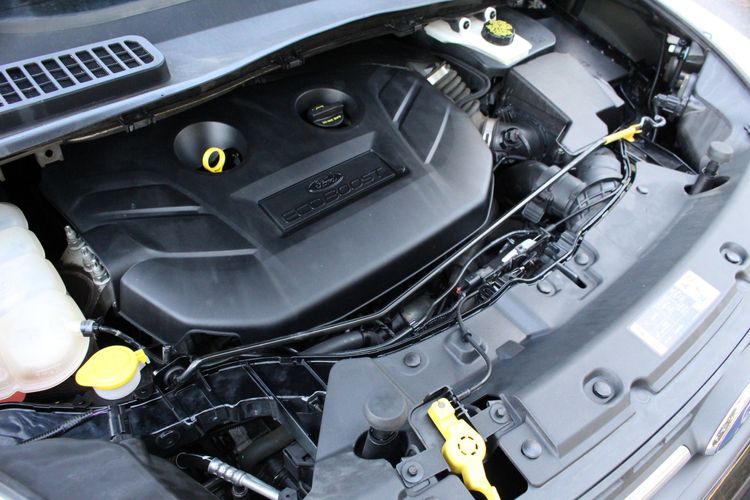 2016 Ford Escape SE | Victory Motors of Colorado