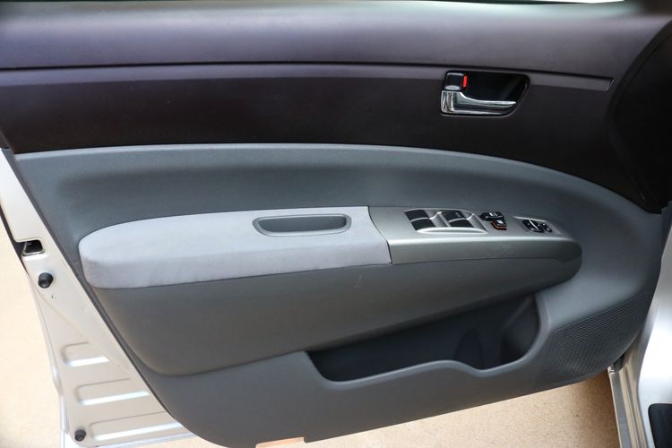 2005 Toyota Prius | Victory Motors of Colorado