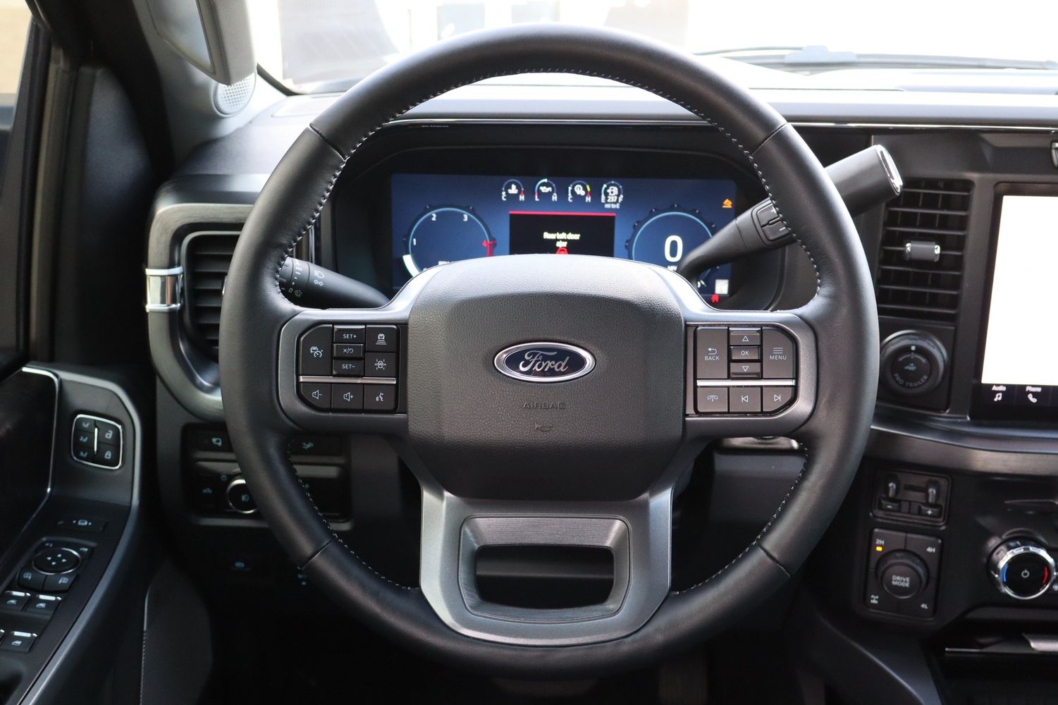 2024 Ford F-350 Super Duty Lariat | Victory Motors of Colorado