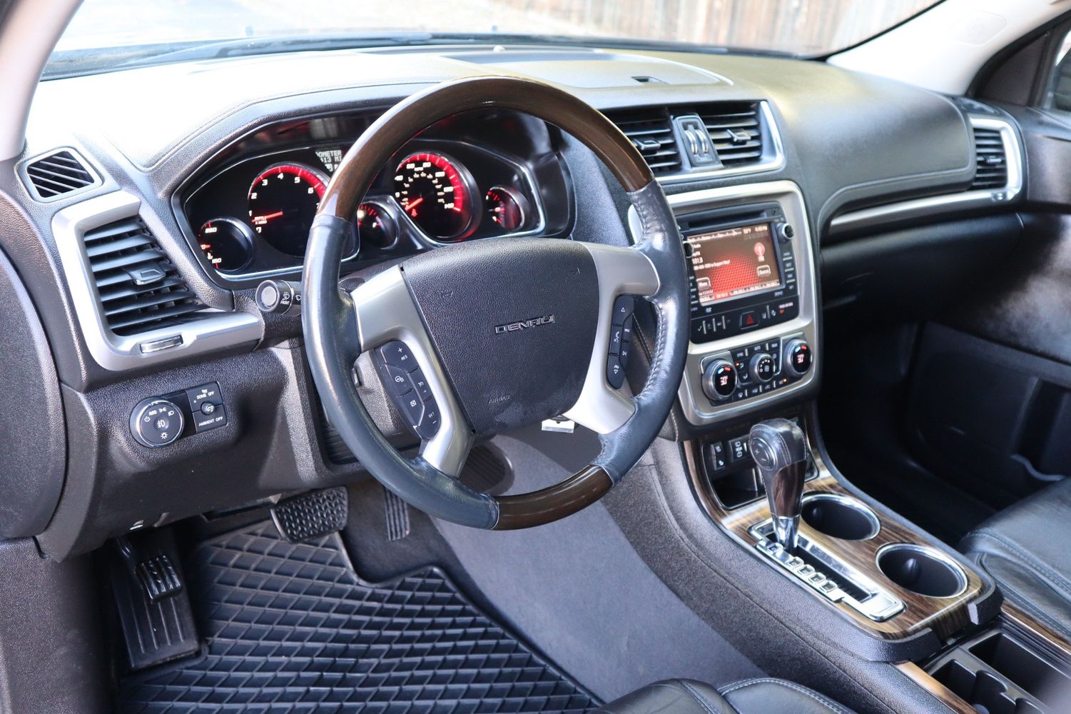 2015 GMC Acadia Denali | Victory Motors of Colorado