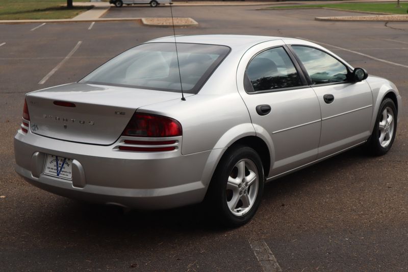 2004 Dodge Stratus Photos