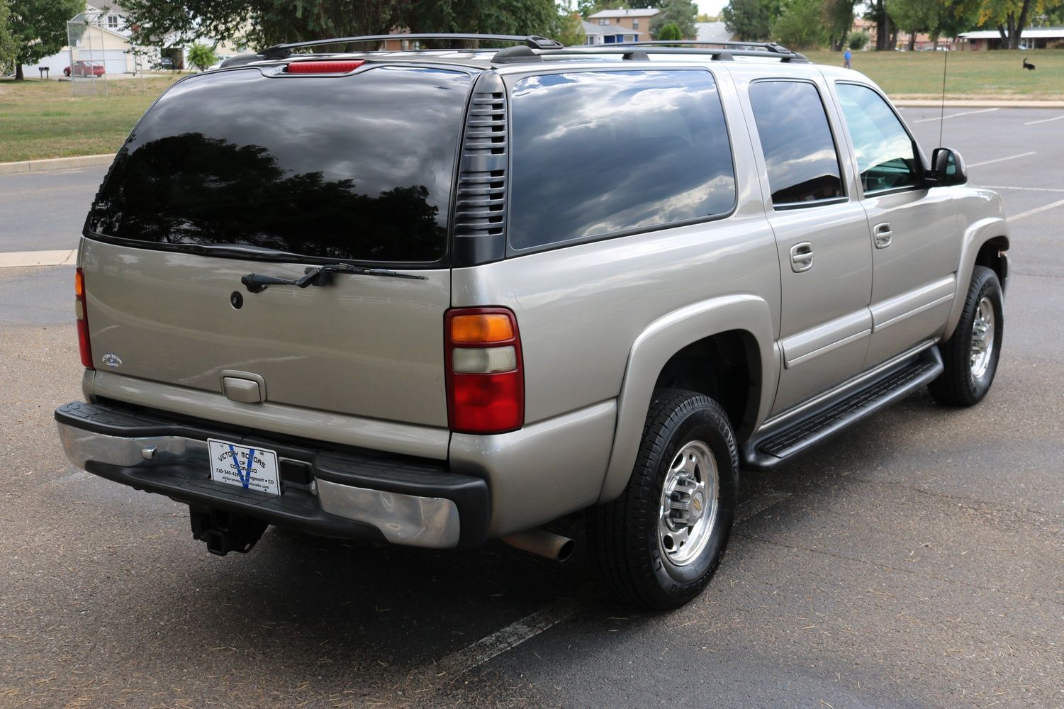 2001 Chevrolet Suburban 2500 | Victory Motors of Colorado