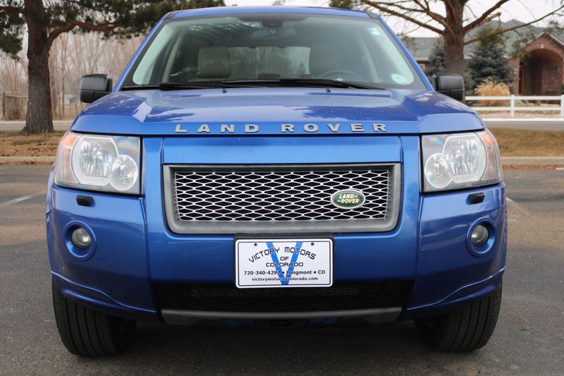 2009 Land Rover LR2 Photos