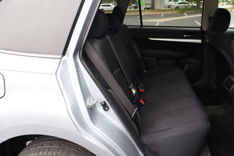 2012 Subaru Outback 2.5i Premium | Victory Motors of Colorado