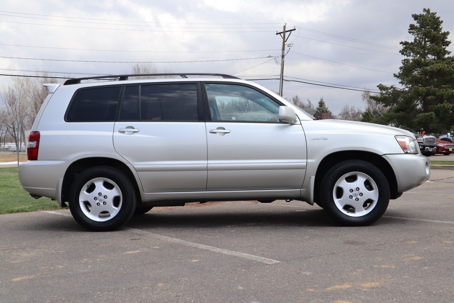 2005 Toyota Highlander Limited | Victory Motors of Colorado