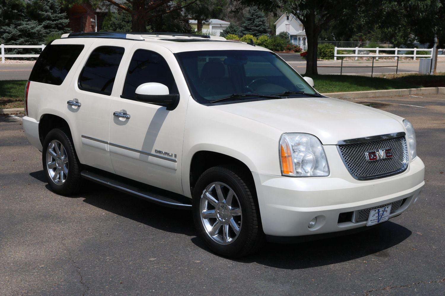 2009 GMC Yukon Denali | Victory Motors of Colorado
