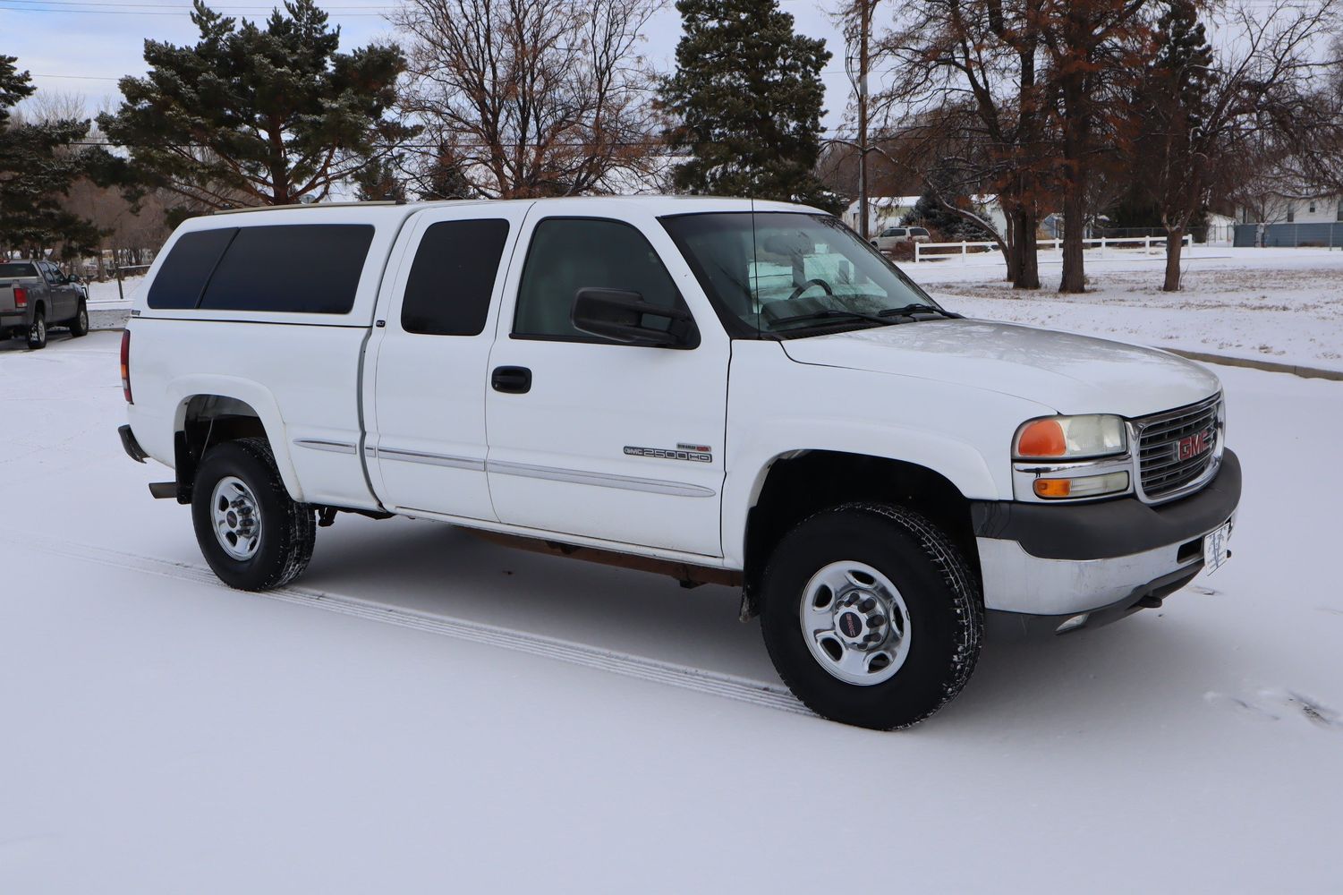 2001 GMC Sierra 2500HD SL | Victory Motors of Colorado