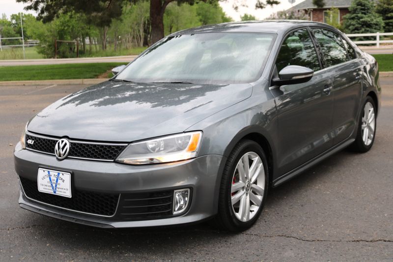 2012 Volkswagen Jetta Photos