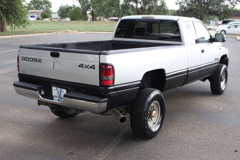 2002 Dodge Ram 2500 Photos