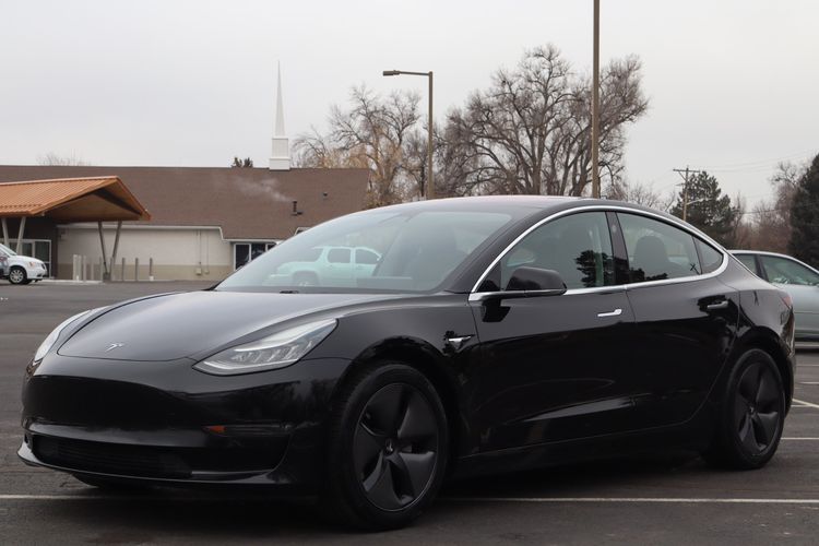 2018 Tesla Model 3 Standard | Victory Motors of Colorado
