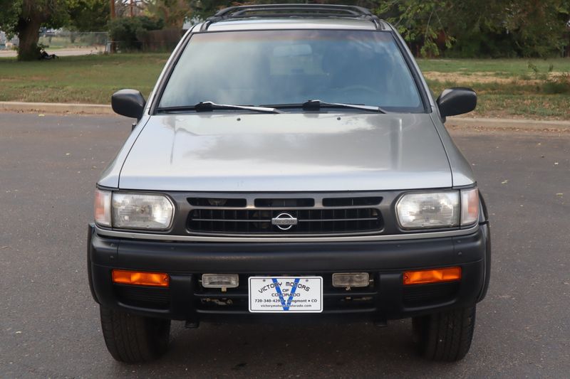 1998 Nissan Pathfinder Photos