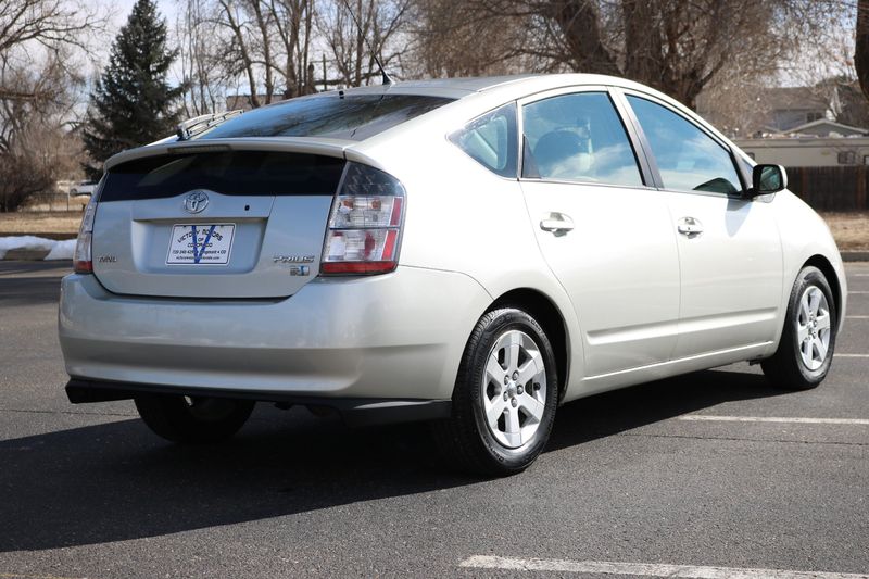 2005 Toyota Prius Photos