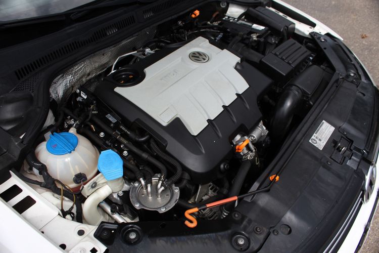 2011 Volkswagen Jetta TDI | Victory Motors of Colorado