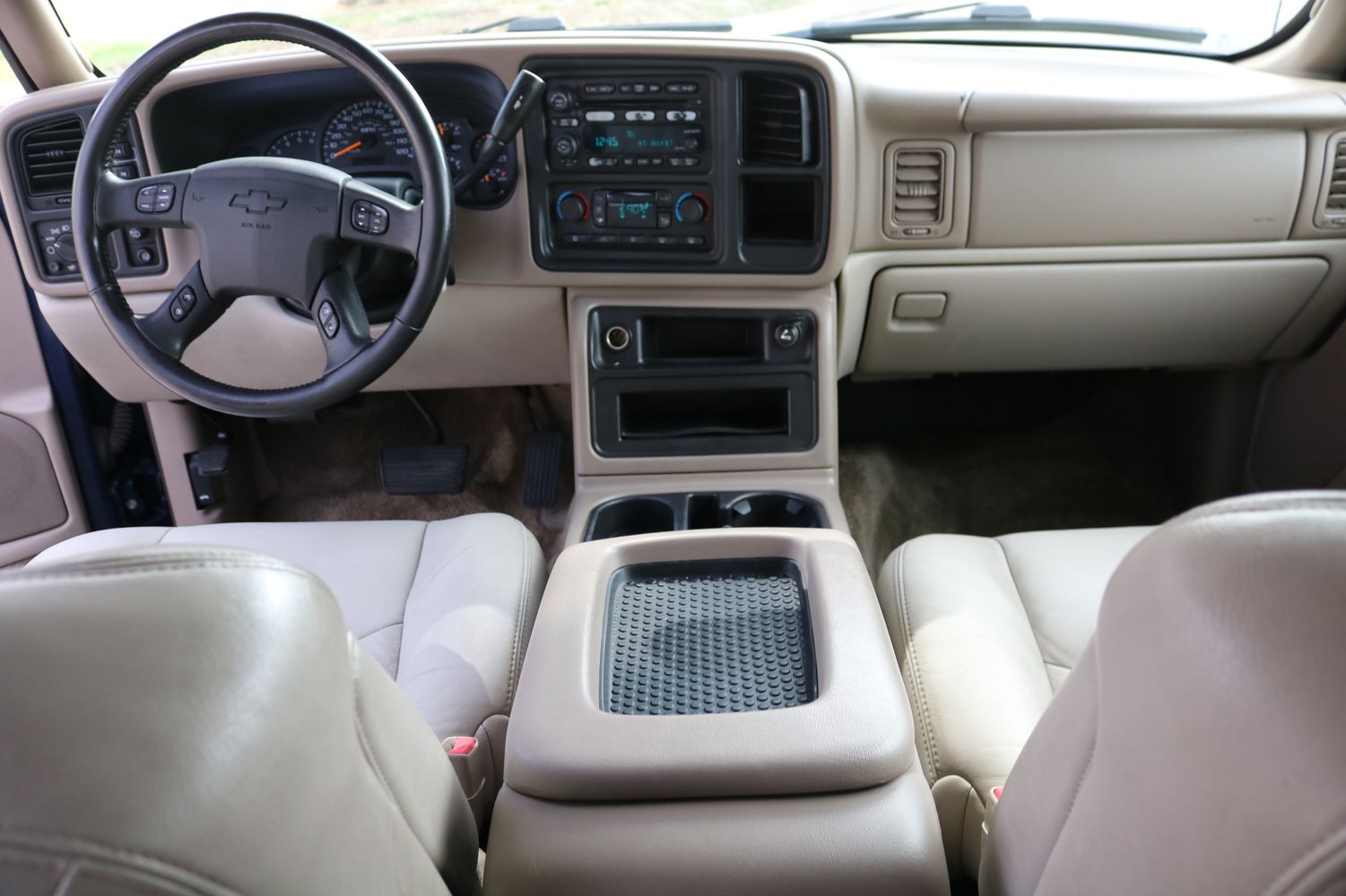 2003 Chevrolet Suburban LT | Victory Motors of Colorado