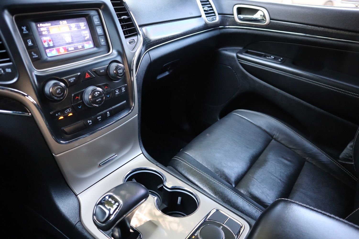 2014 Jeep Grand Cherokee Limited | Victory Motors of Colorado