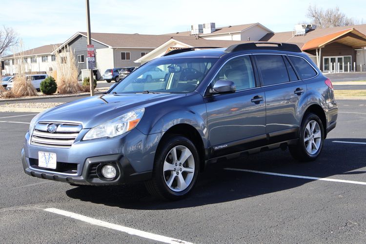 2013 Subaru Outback 2.5i Premium | Victory Motors of Colorado