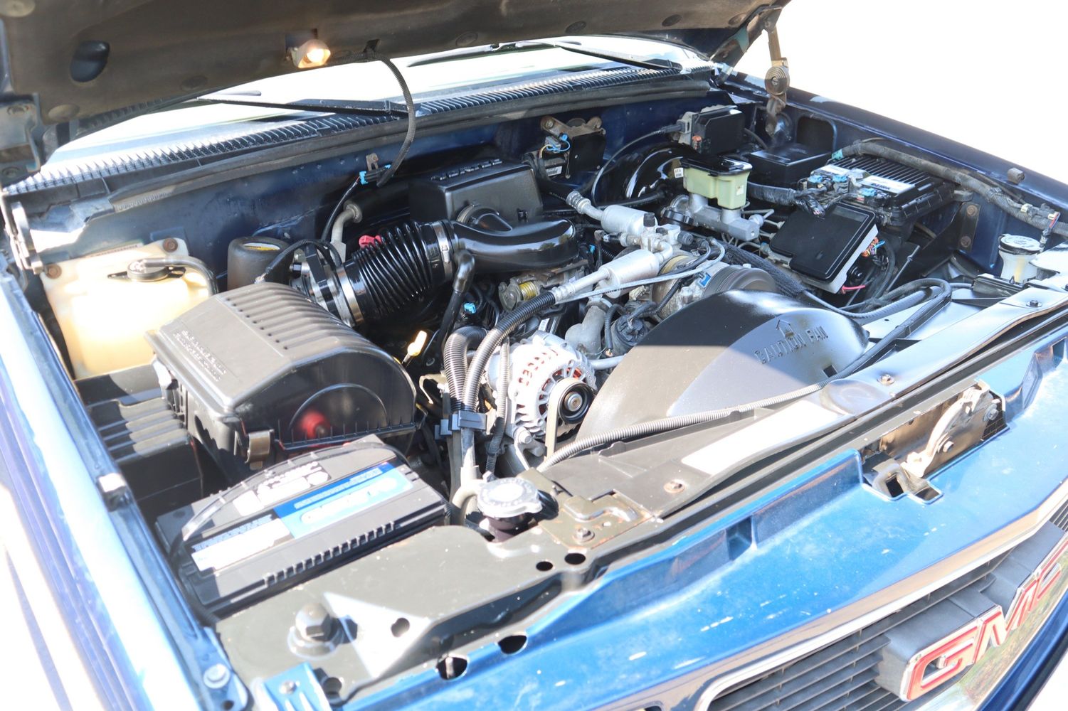 1997 GMC Suburban K1500 | Victory Motors of Colorado