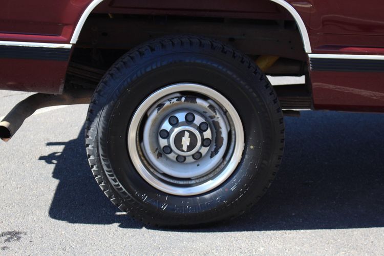 1997 Chevrolet C/K 2500 Series C2500 Cheyenne | Victory Motors of Colorado