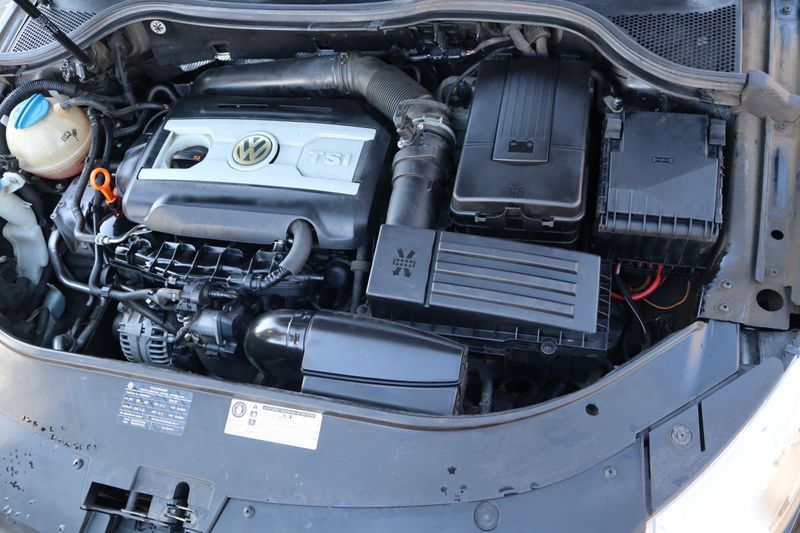 2009 Volkswagen CC Photos