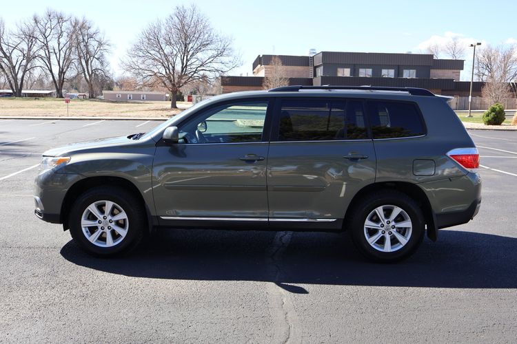 2012 Toyota Highlander SE | Victory Motors of Colorado