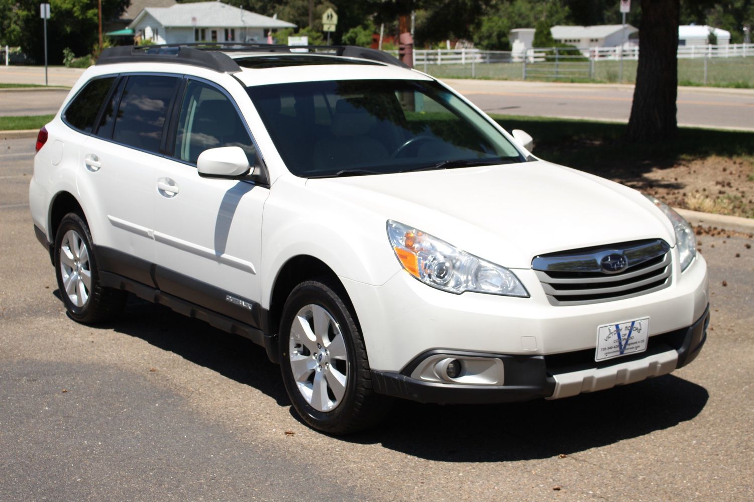 2011 Subaru Outback 3.6R Limited | Victory Motors of Colorado