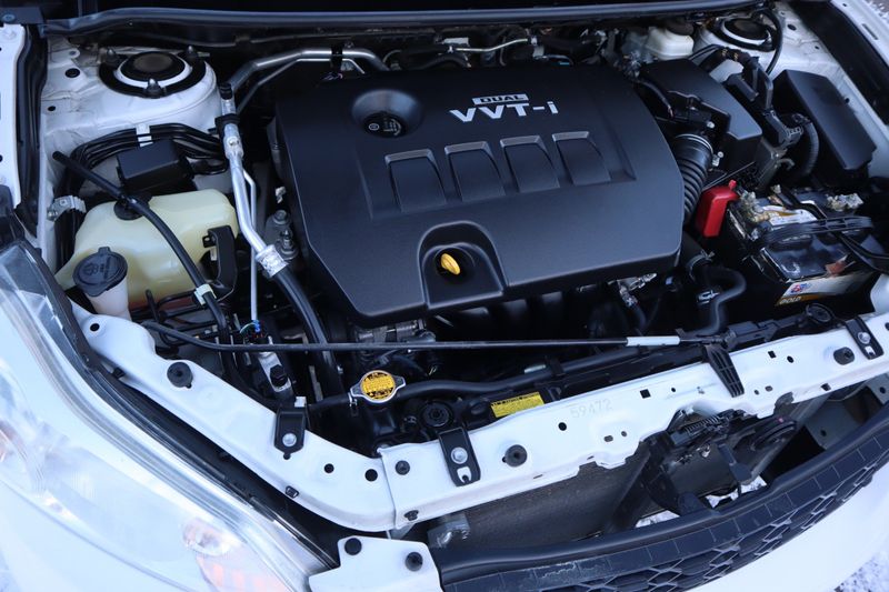 2010 Toyota Matrix Photos