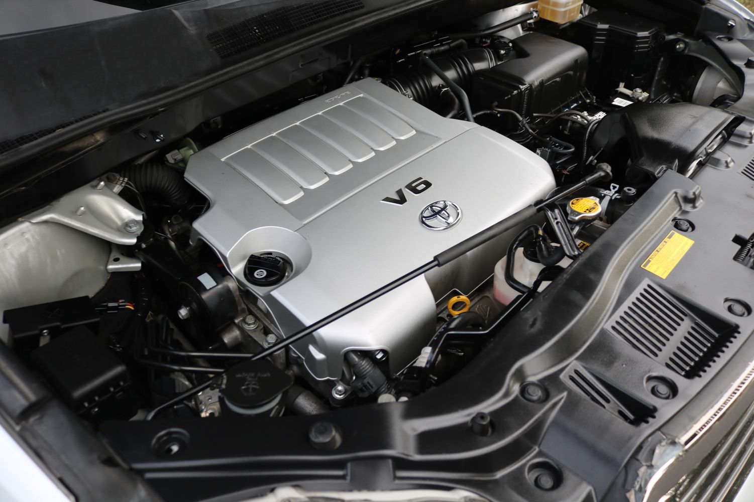 2008 Toyota Highlander Sport | Victory Motors of Colorado