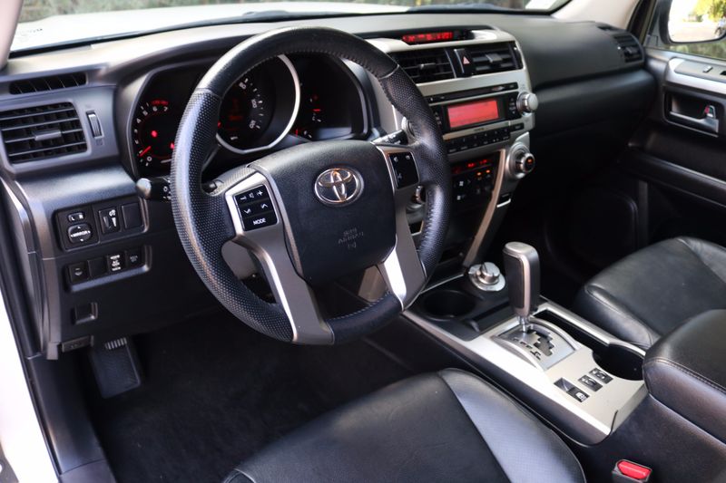 2011 Toyota 4Runner Photos