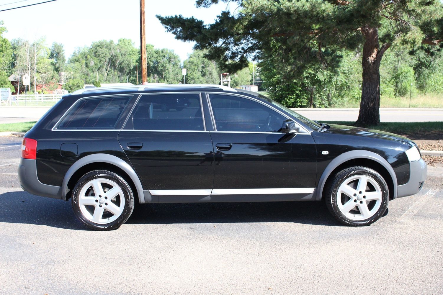 2004 Audi allroad 4.2 quattro | Victory Motors of Colorado
