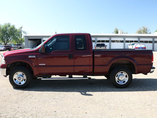 2006 Ford F-250 Super Duty XLT | Victory Motors of Colorado