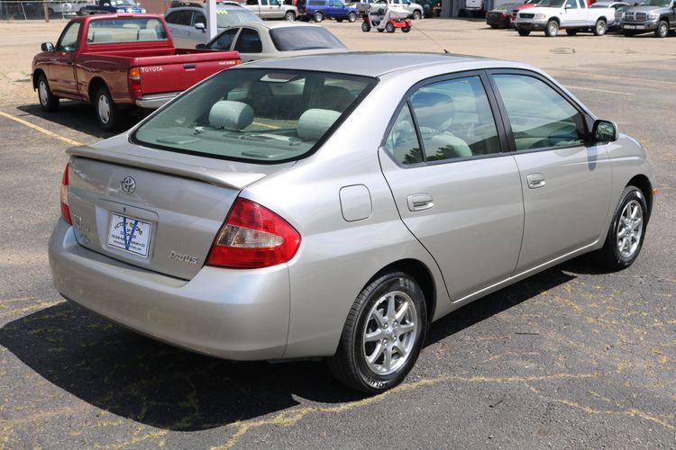 2001 Toyota Prius Base | Victory Motors of Colorado