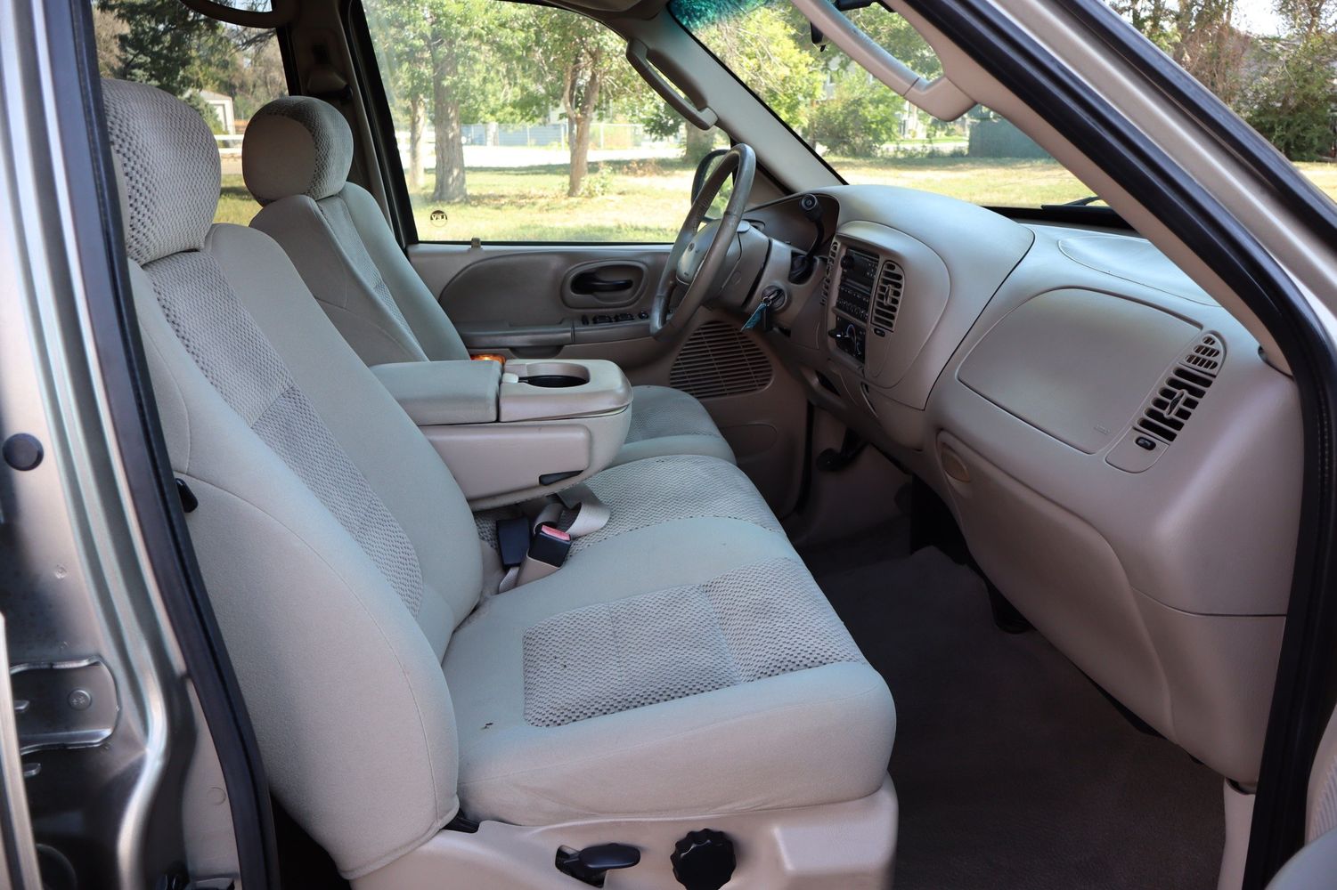 2002 Ford F-150 XLT | Victory Motors of Colorado