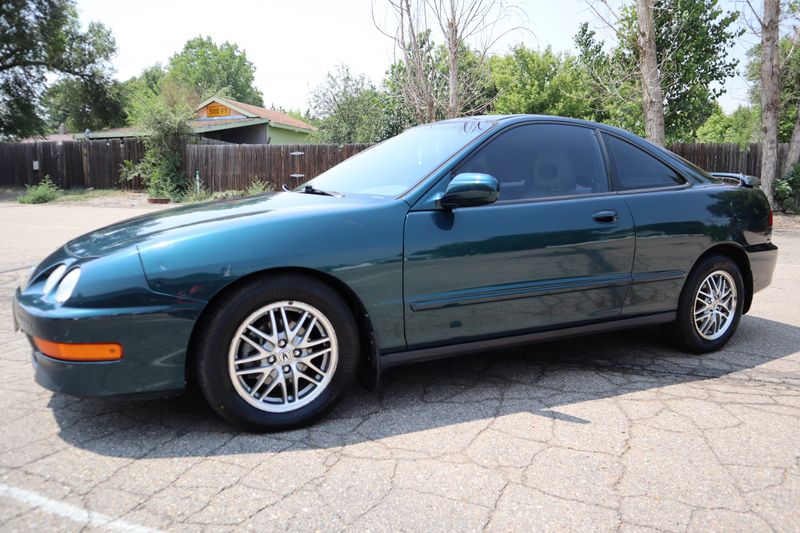 1998 Acura Integra Photos