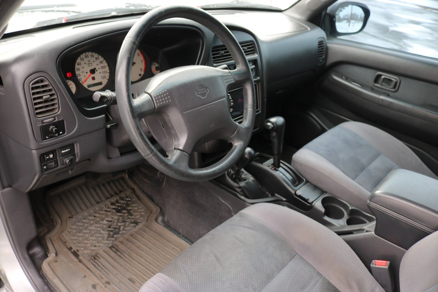 1999 Nissan Pathfinder SE Limited | Victory Motors of Colorado
