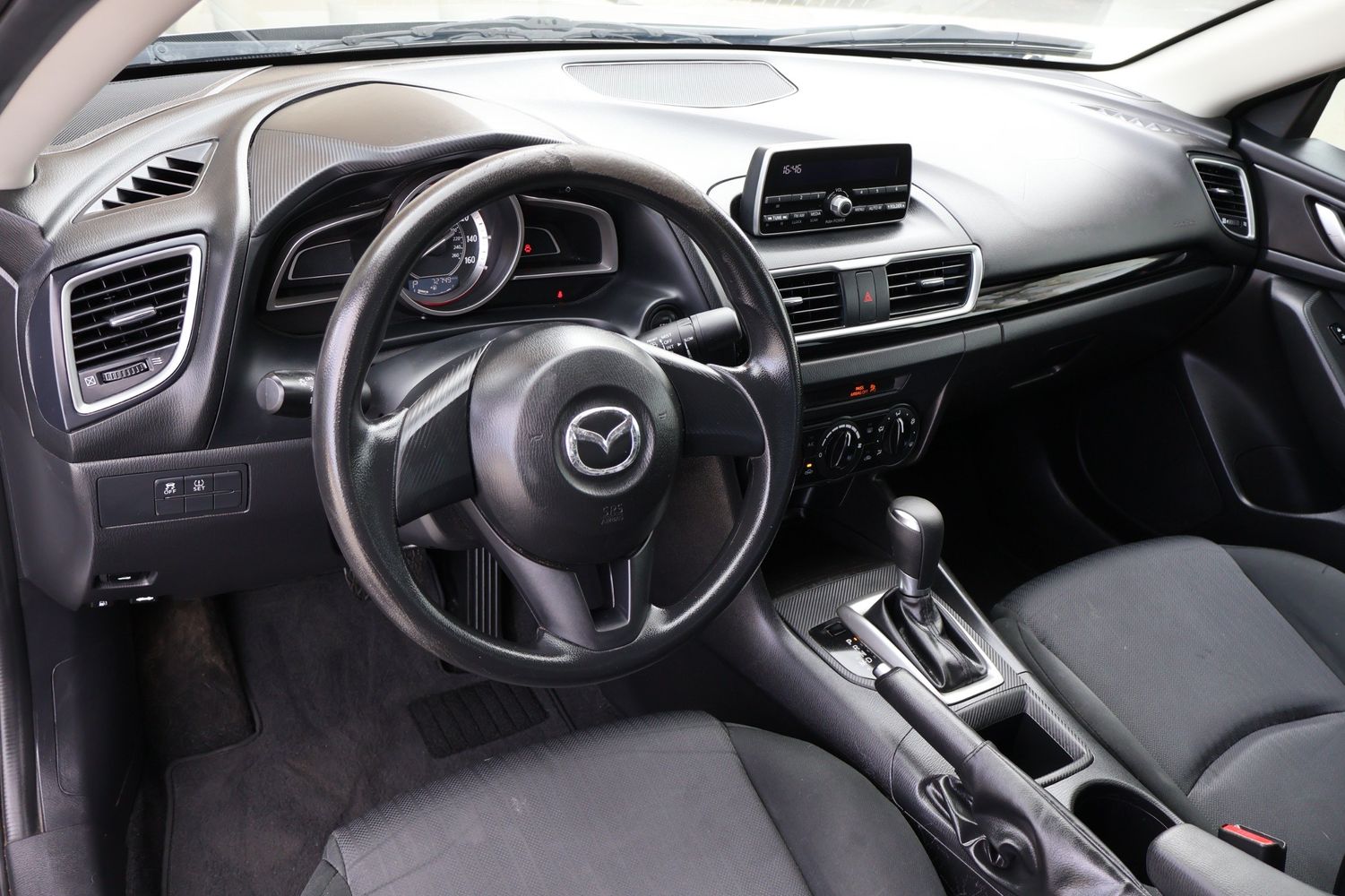2015 Mazda Mazda3 i SV | Victory Motors of Colorado