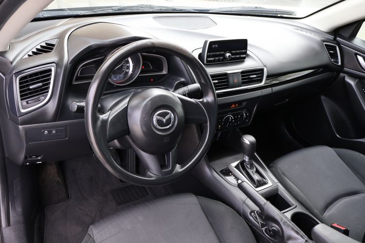 2015 Mazda Mazda3 i SV | Victory Motors of Colorado