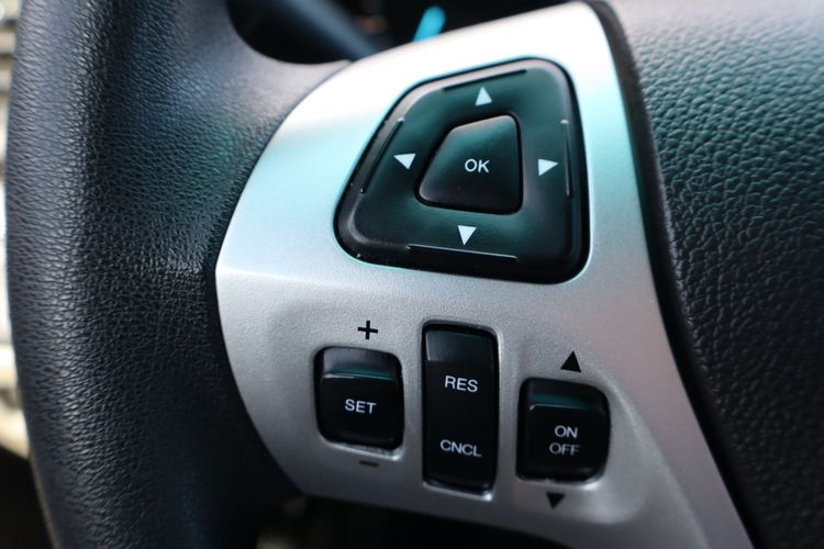 2013 Ford Explorer Base | Victory Motors of Colorado