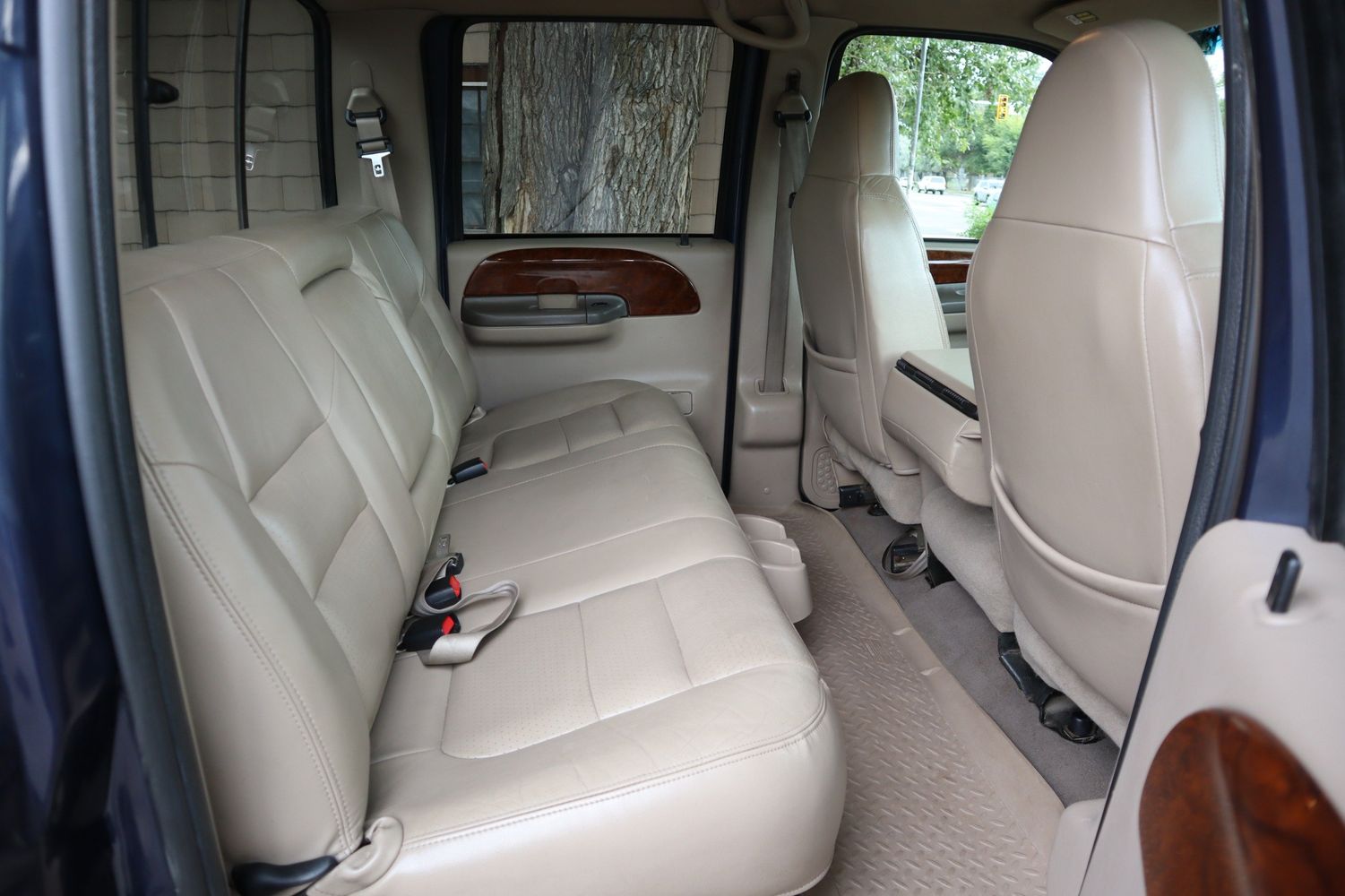 2001 Ford F-250 Super Duty Lariat | Victory Motors of Colorado