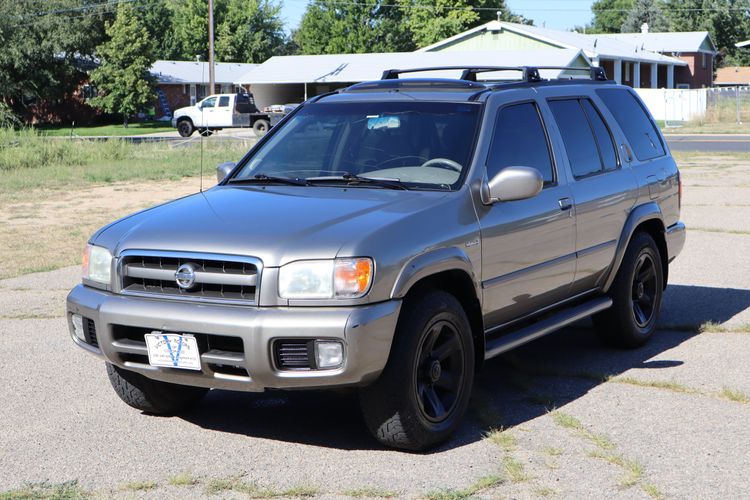 2004 Nissan Pathfinder LE Platinum | Victory Motors of Colorado