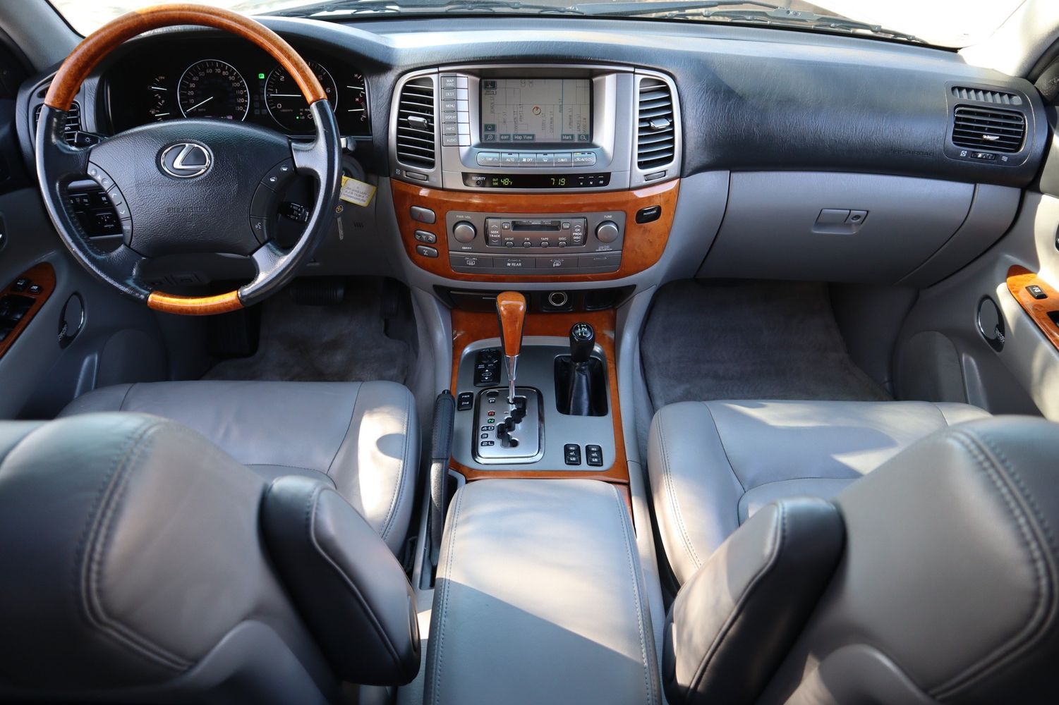 2005 Lexus LX 470 | Victory Motors of Colorado