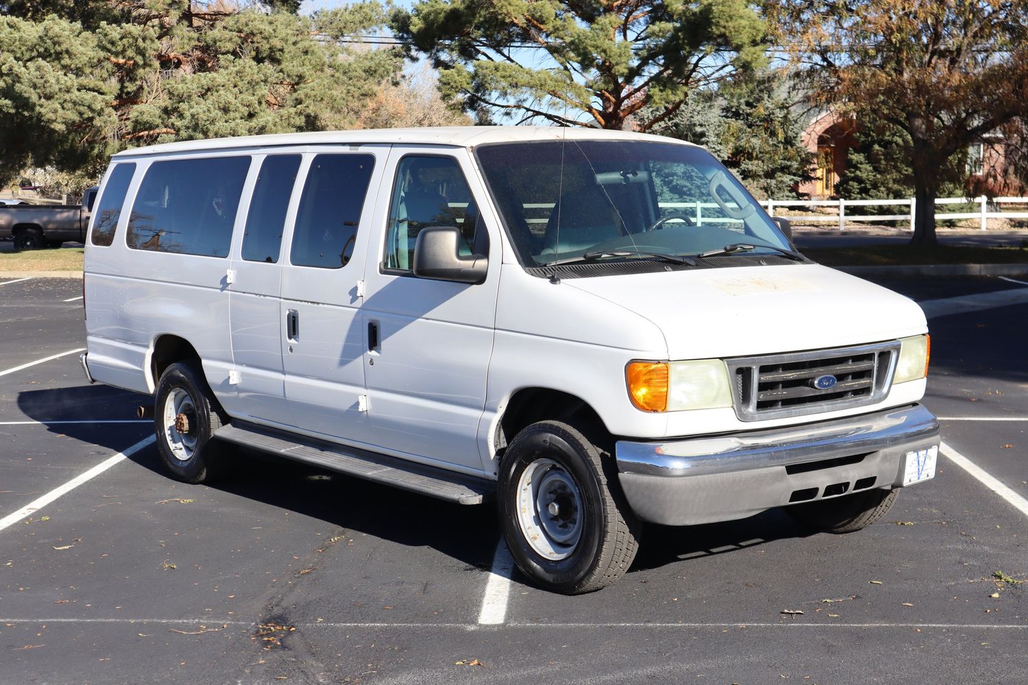 2006 Ford E-Series E-350 SD XLT | Victory Motors of Colorado