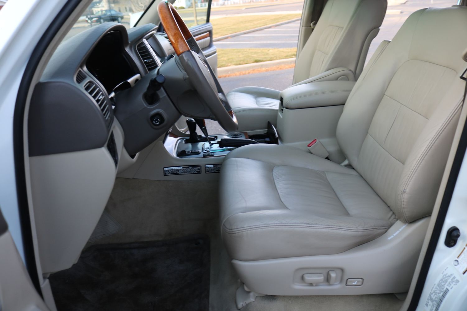 2004 Lexus LX 470 | Victory Motors of Colorado