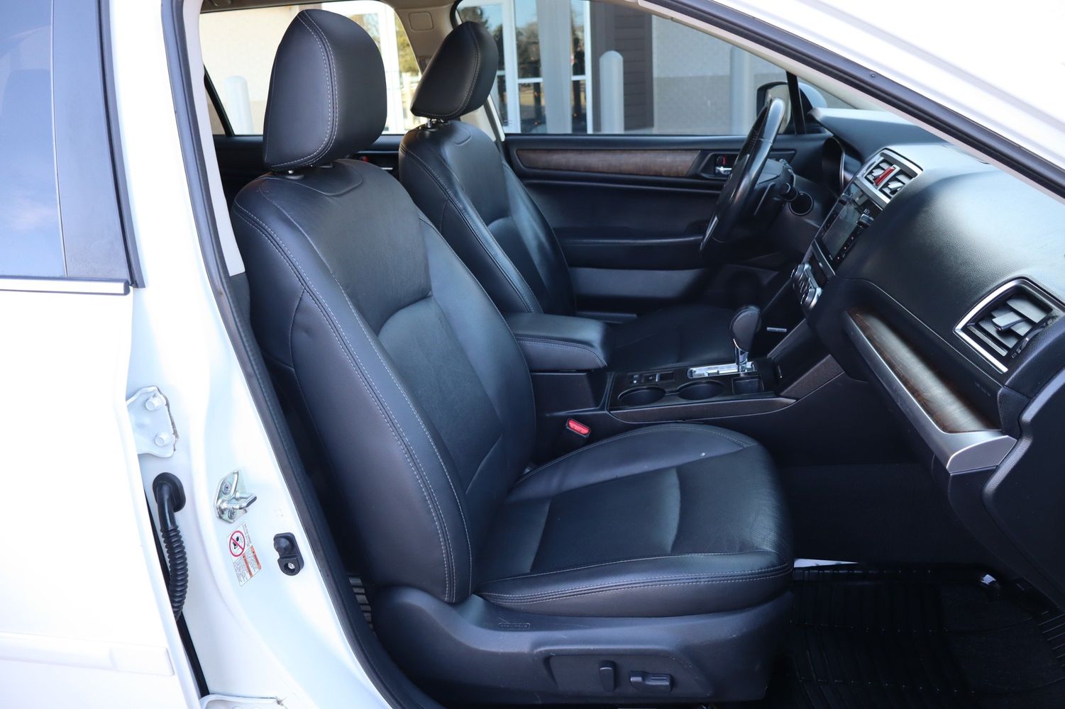 2015 Subaru Outback 3.6R Limited | Victory Motors of Colorado